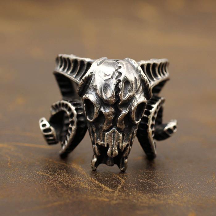 Men's Sterling Silver Ram Skull Ring - VVV Jewelry