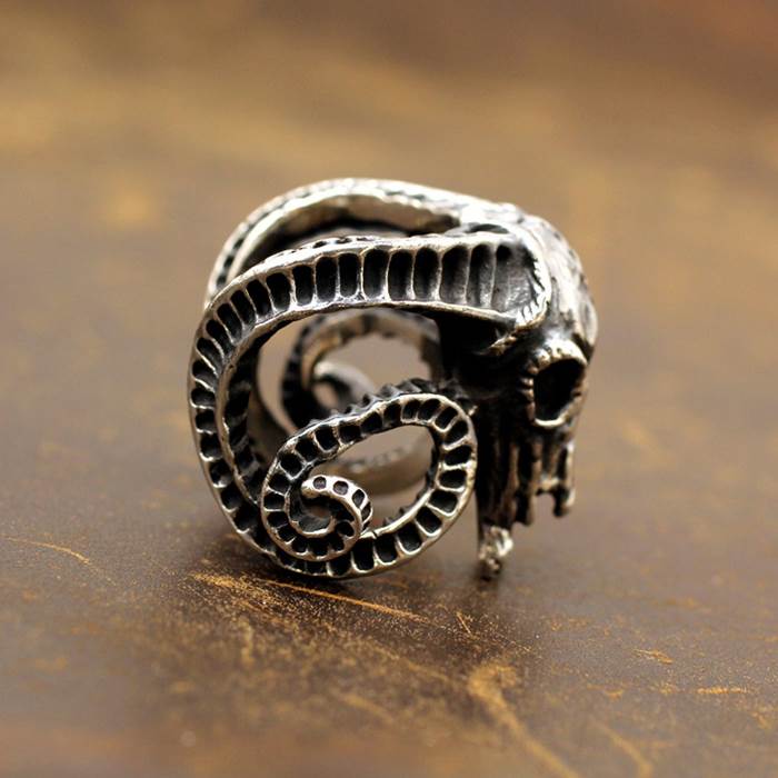 Men's Sterling Silver Ram Skull Ring - VVV Jewelry