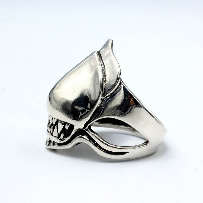 Sterling Silver "Predator" Alien Ring - VVV Jewelry